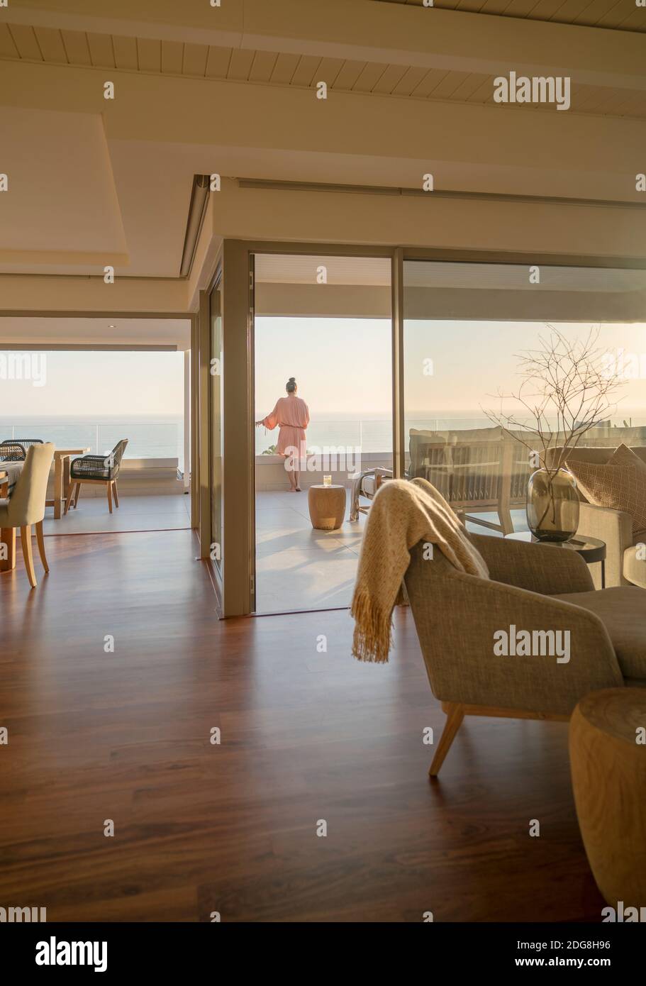 Scenic view from window sea hi-res stock photography and images - Alamy