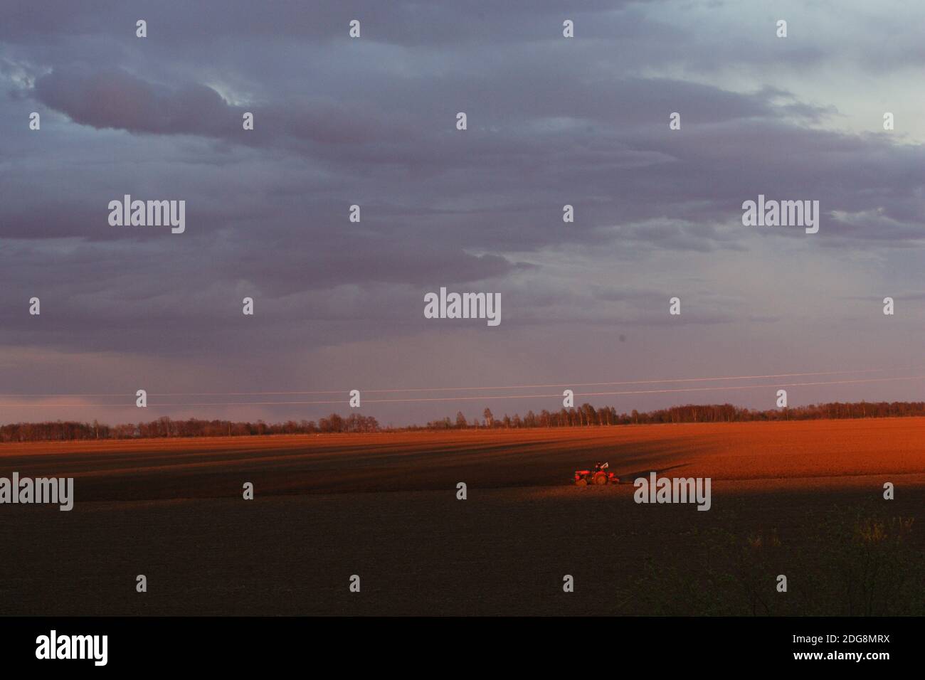 Day night equinox hi-res stock photography and images - Alamy