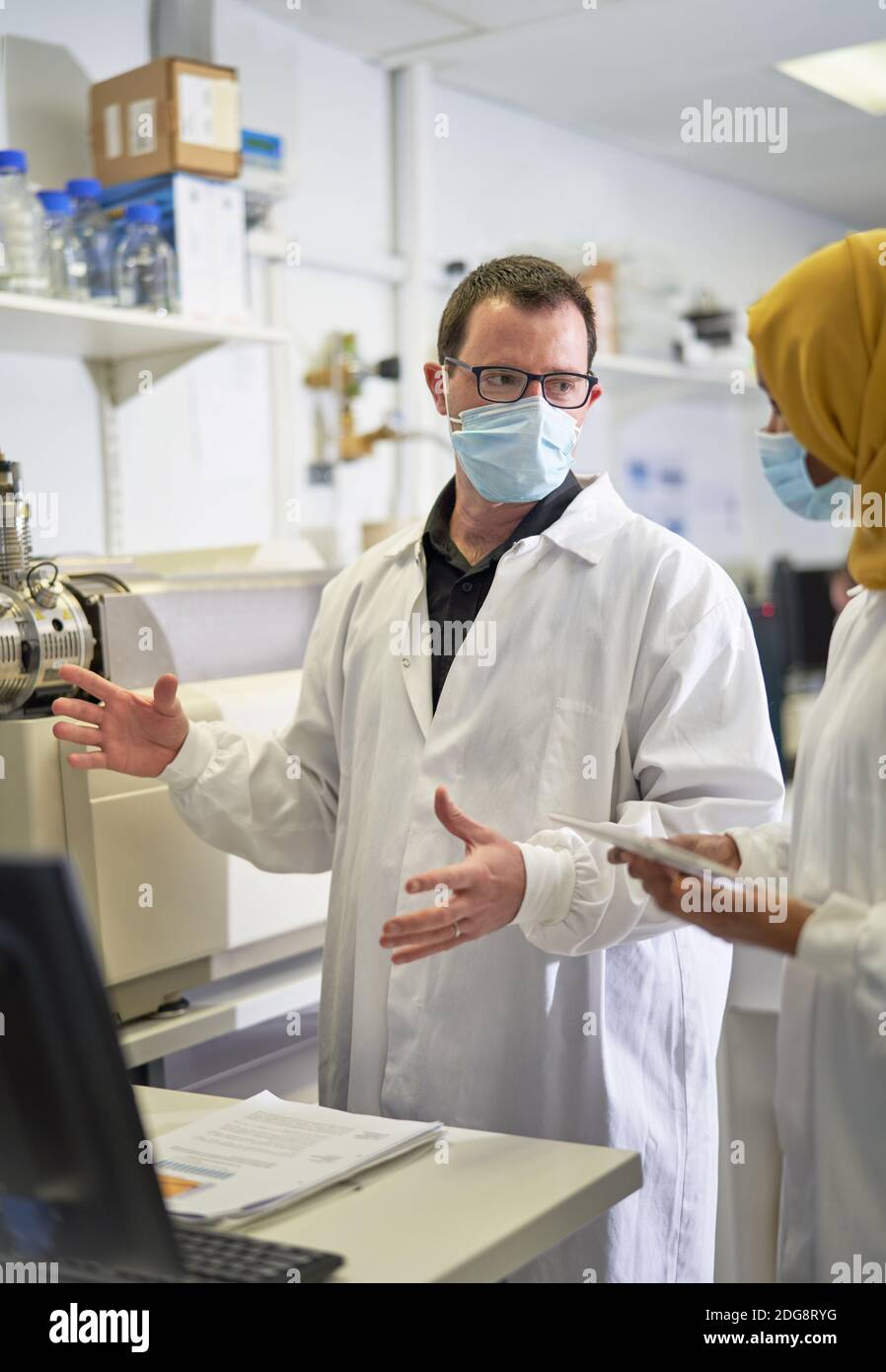 Safety talk hi-res stock photography and images - Alamy