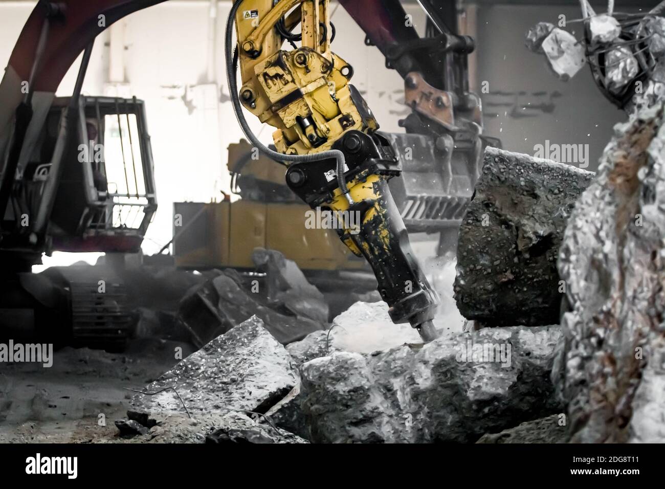The construction work in a building in progress Stock Photo - Alamy