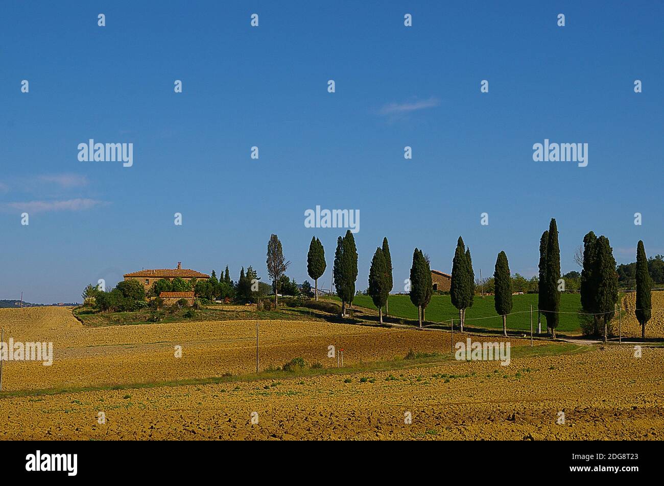 Tuscan estate hi-res stock photography and images - Alamy