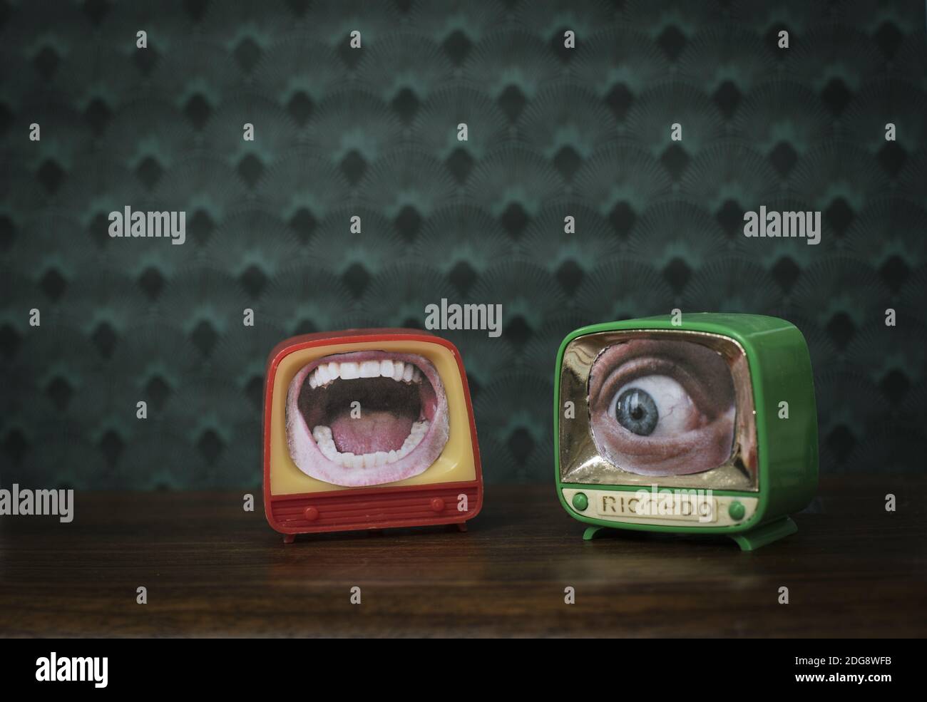 Tv retrostyle hi-res stock photography and images - Alamy
