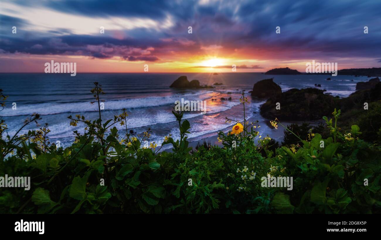 Seascape Sunset in Northern California Stock Photo - Alamy