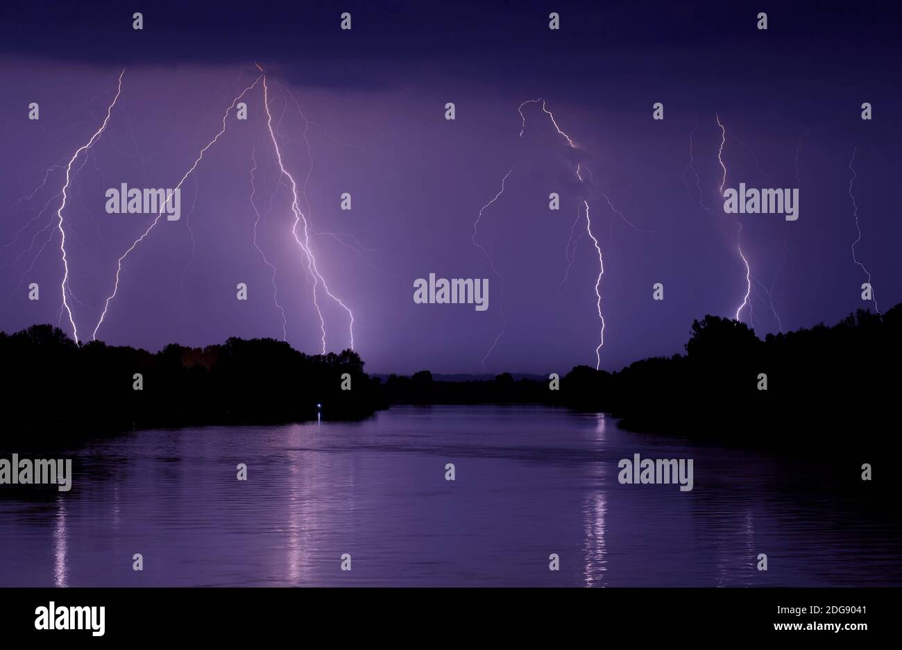 Summer strike hi-res stock photography and images - Alamy