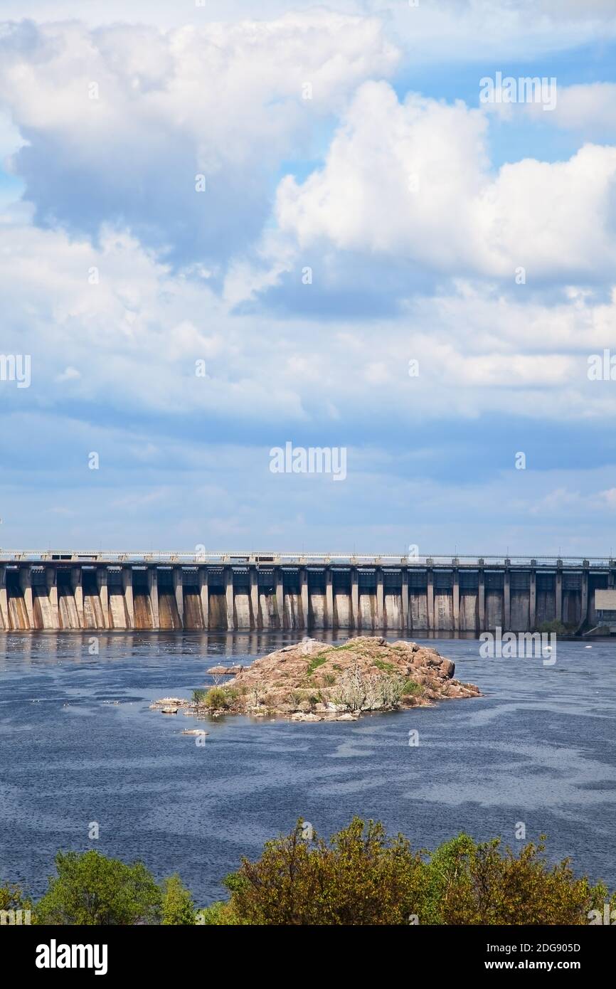 High dam landscape hi-res stock photography and images - Alamy