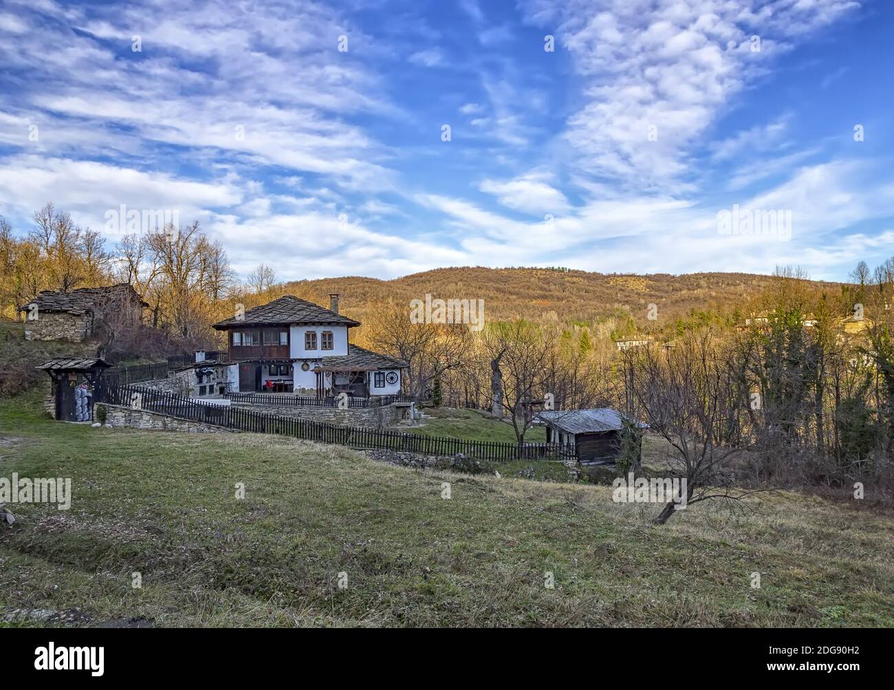 Medieval farm complex hi-res stock photography and images - Alamy