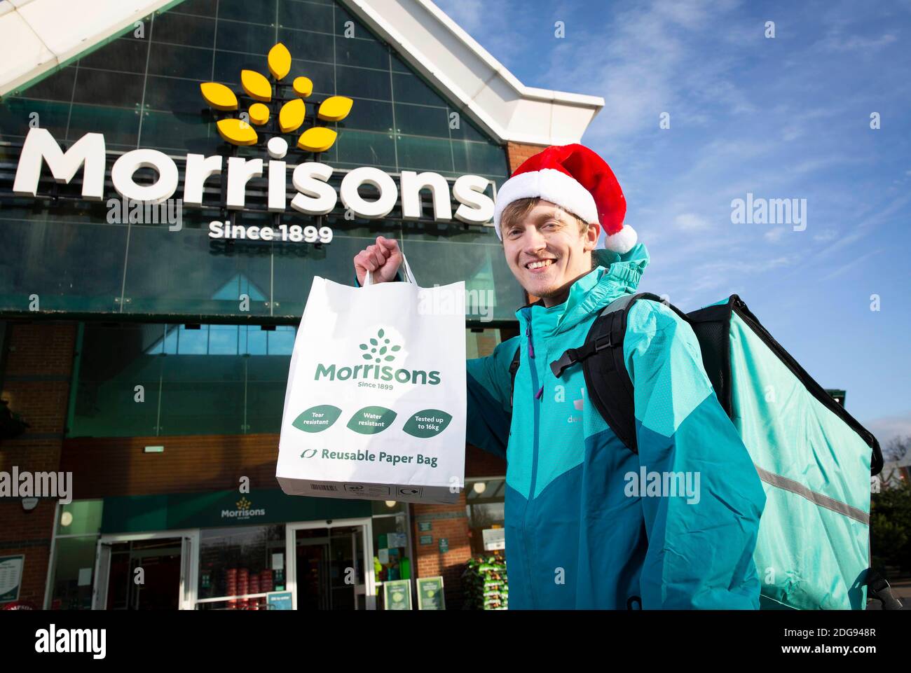 Deliveroo morrisons hi-res stock photography and images - Alamy