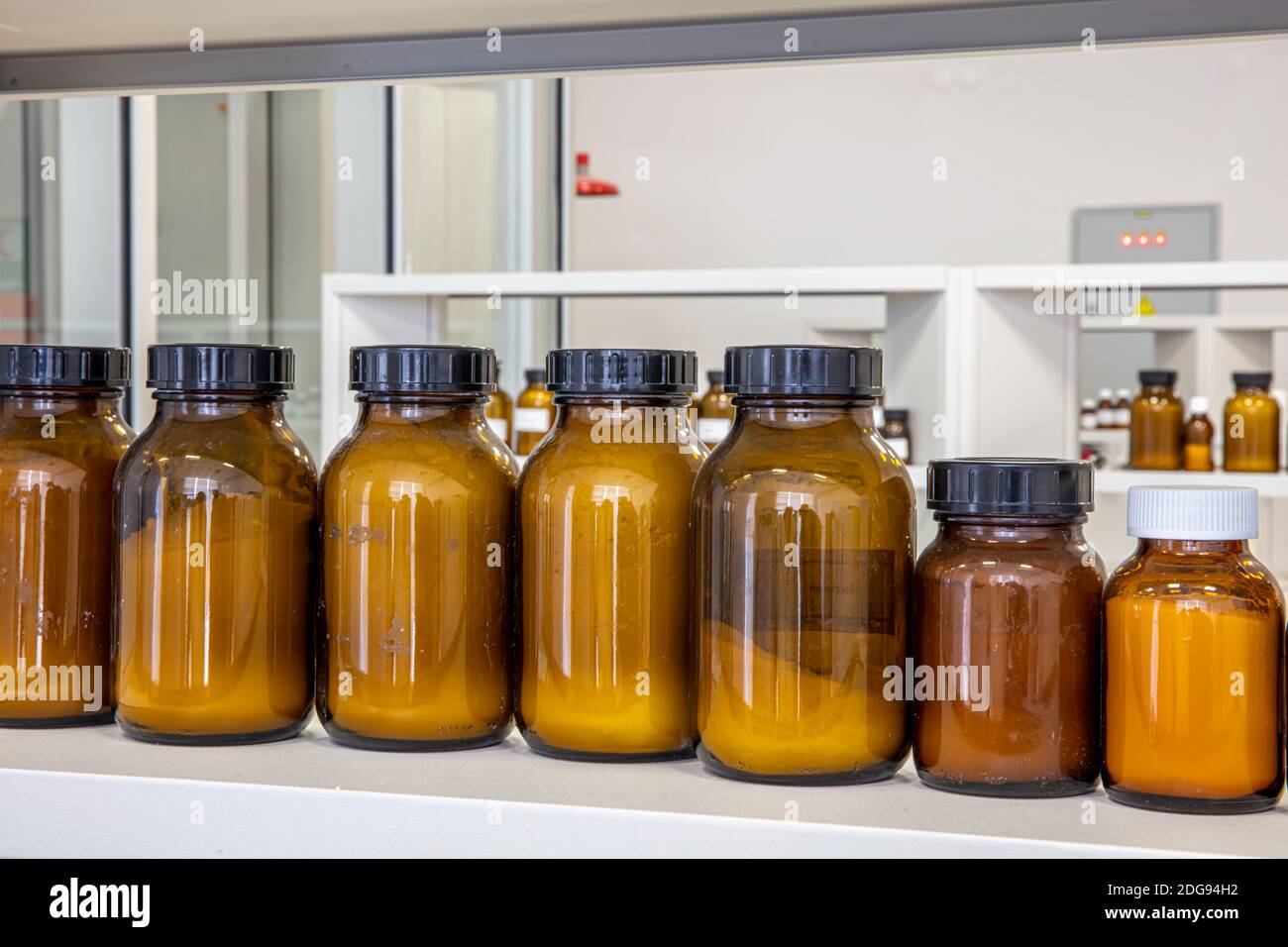 Mass spectrometry laboratory hi-res stock photography and images - Alamy