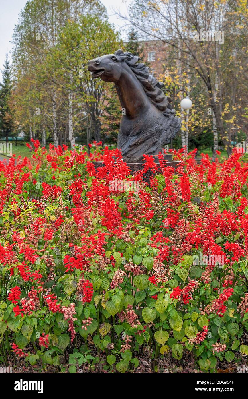 Sculpture aspiring into distance hi-res stock photography and images ...