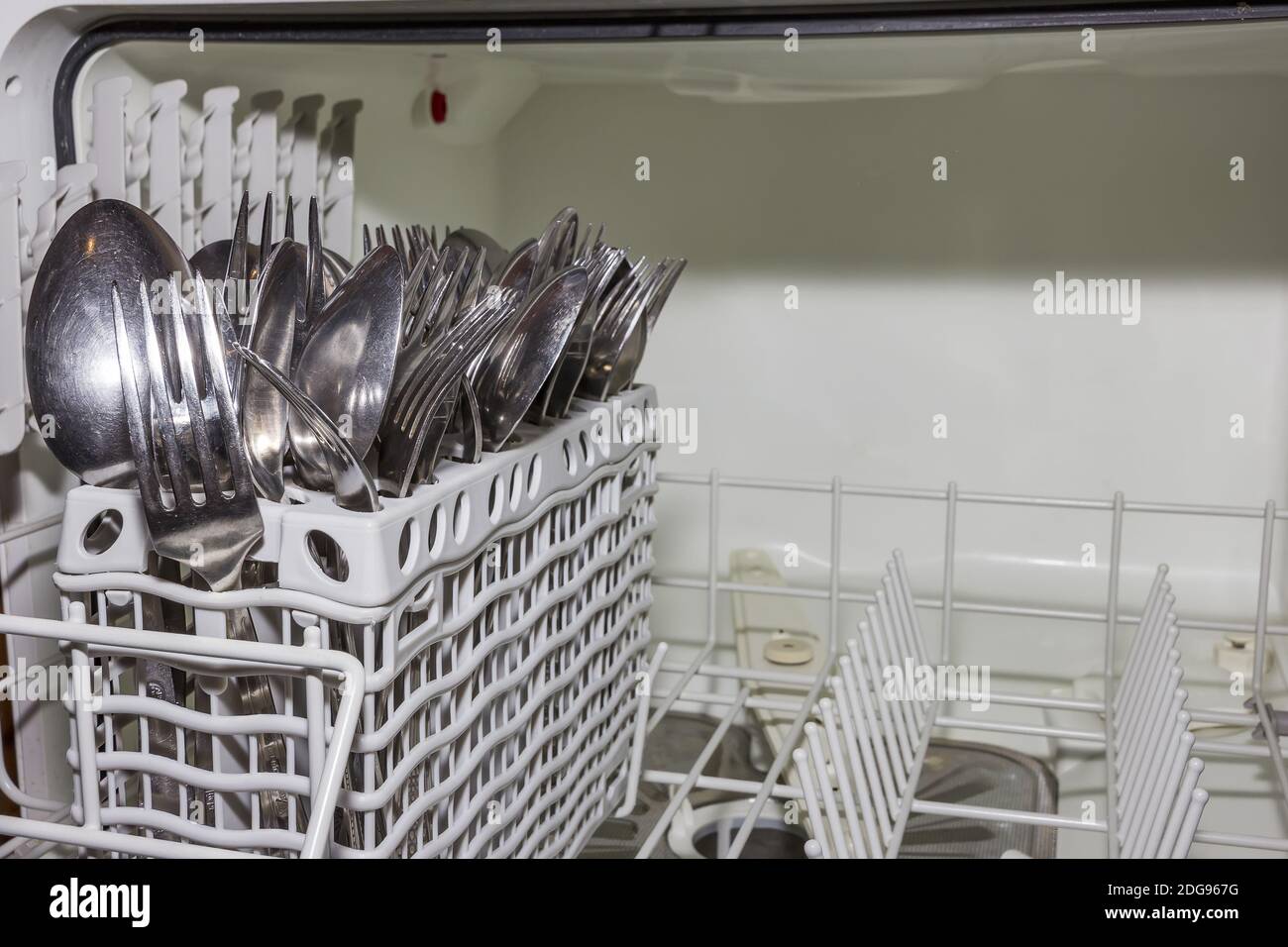 Inside a dishwasher hi-res stock photography and images - Alamy