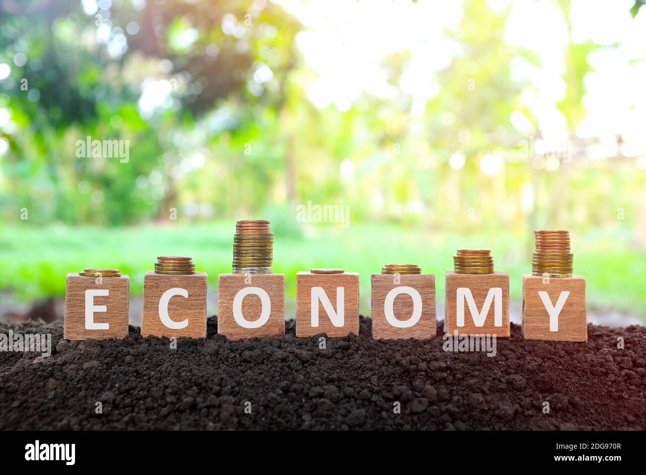 Zigzag chart hi-res stock photography and images - Alamy