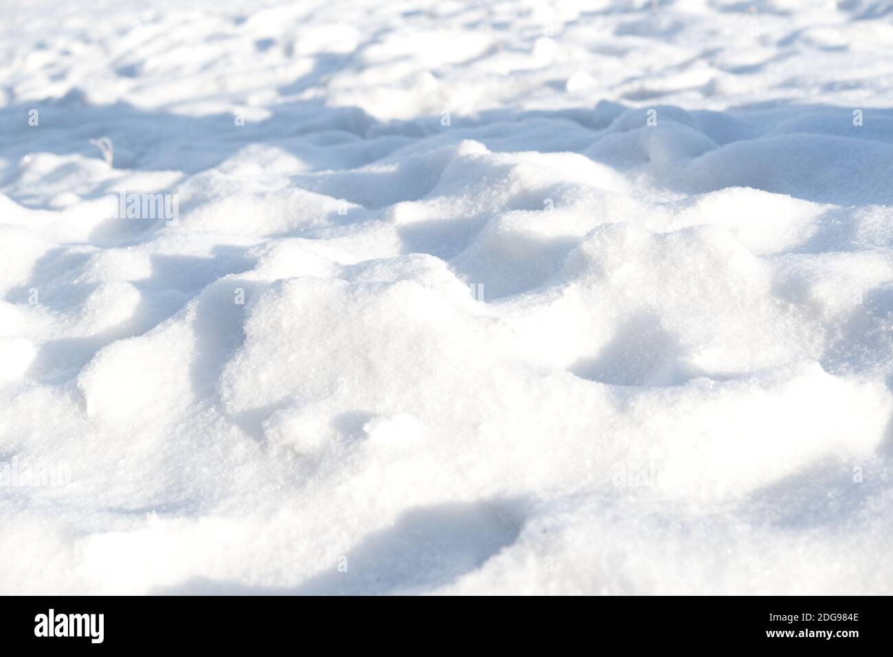 Fresh snow cover hi-res stock photography and images - Alamy