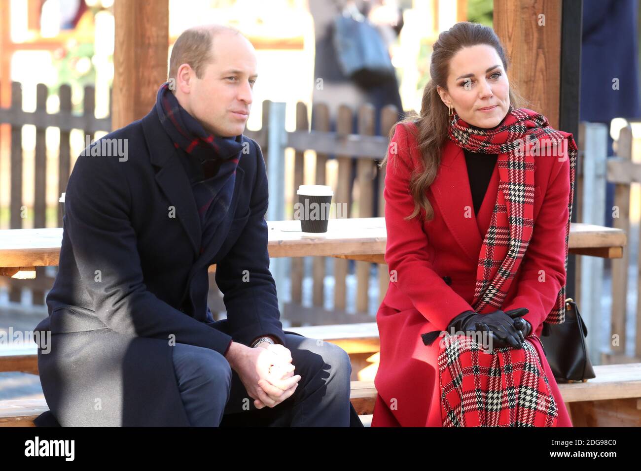 The Duke and Duchess of Cambridge speak with members of the public ...