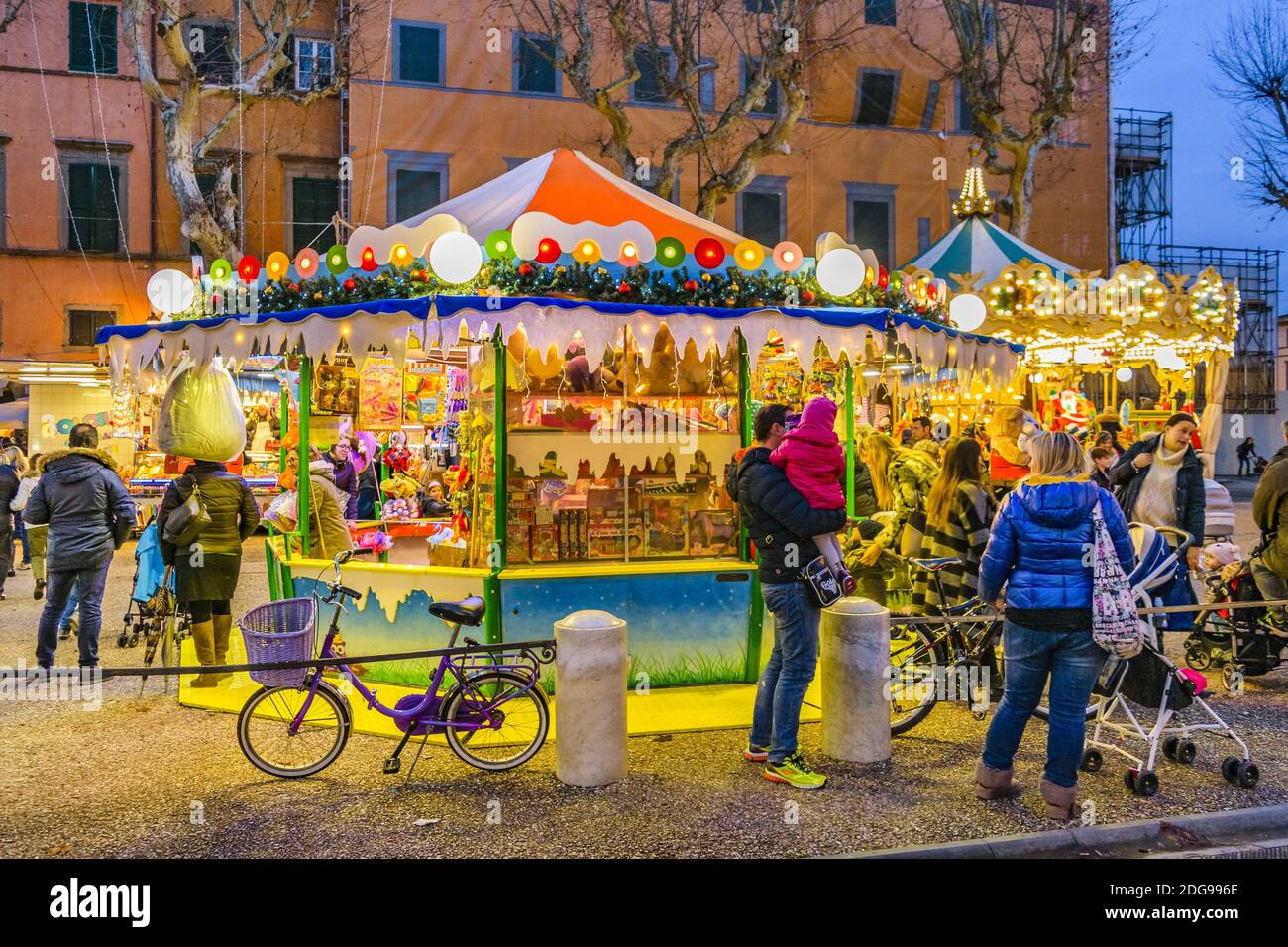 Fair Street Night Scene, Lucca, Italy Stock Photo - Alamy