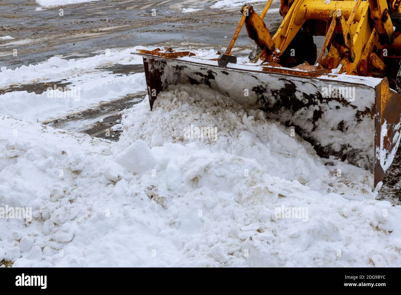 Cleaning Snow High Resolution Stock Photography and Images - Alamy