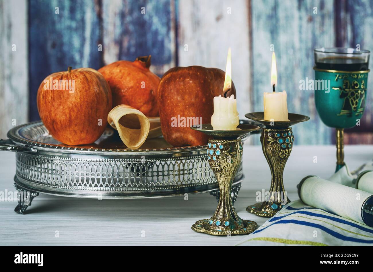 Traditional symbols hi-res stock photography and images - Alamy