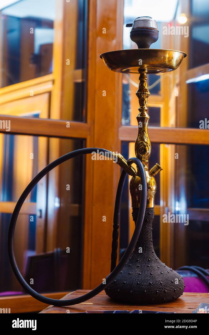 Arabic hookah hi-res stock photography and images - Alamy