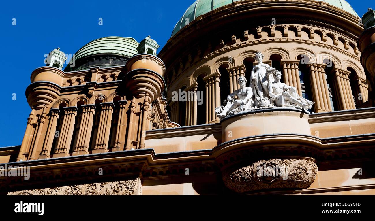 The antique building and the dome Stock Photo - Alamy
