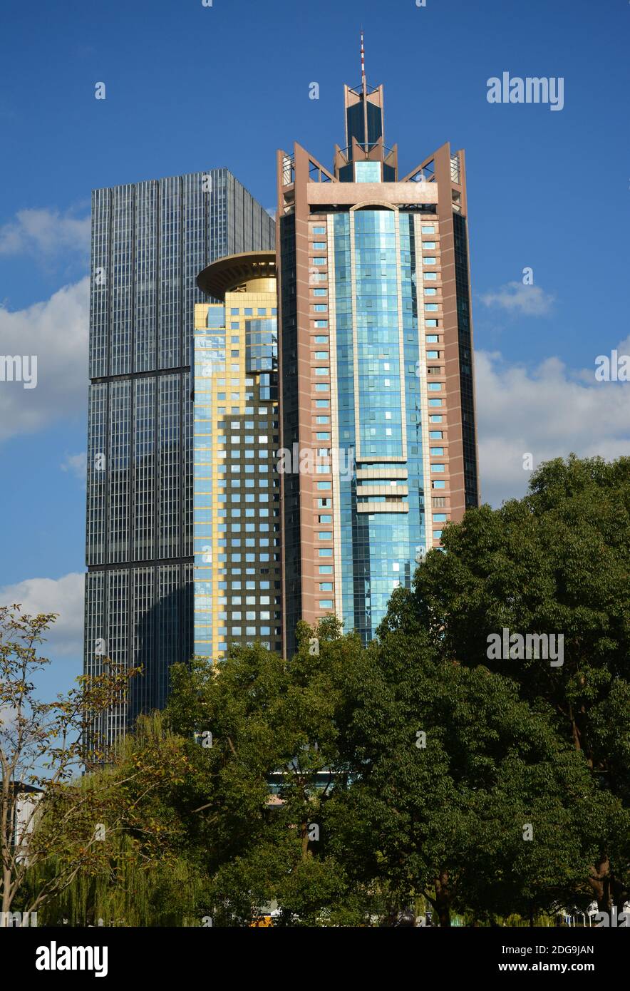 High skyscrapers hi-res stock photography and images - Alamy
