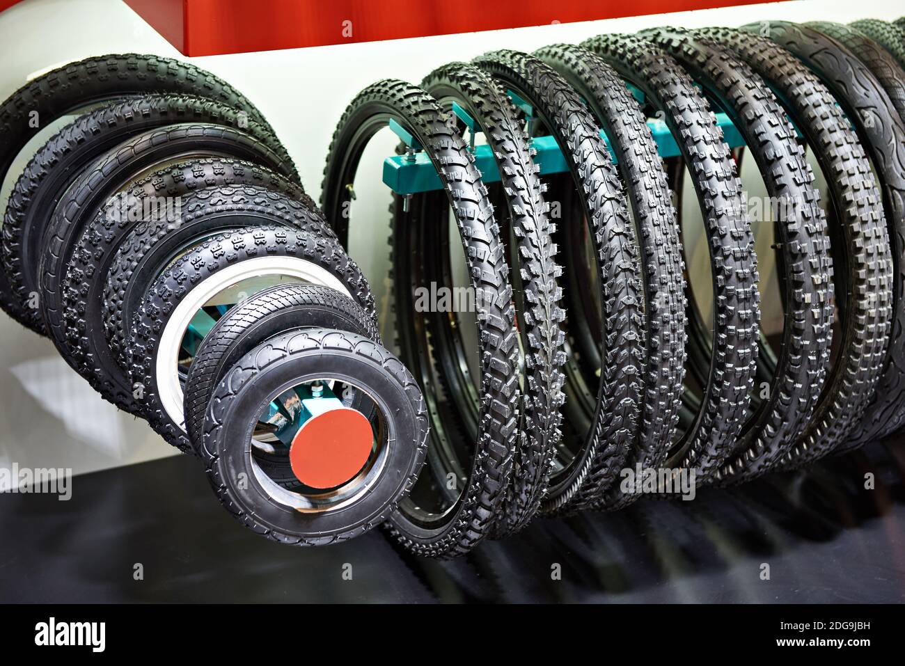 Bicycle tires an assortment of the store Stock Photo - Alamy