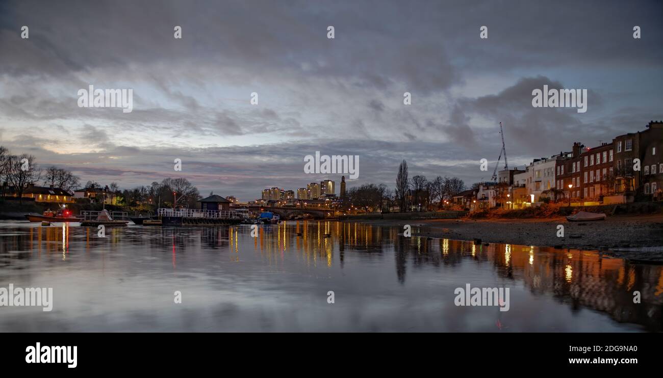 Night time in Strand on the Green Stock Photo - Alamy