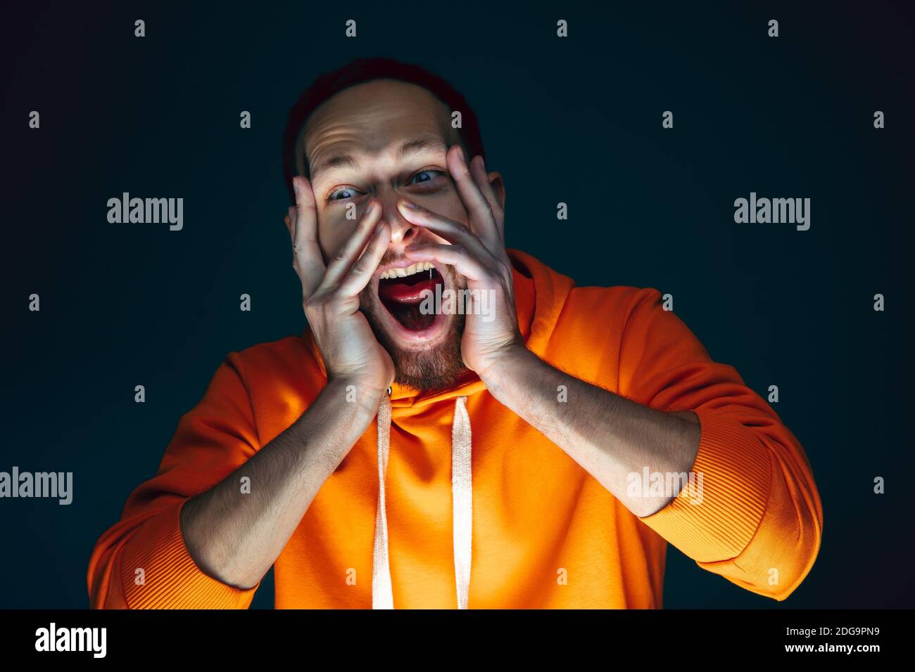 Extremal. Portrait of crazy scared and shocked caucasian man isolated ...