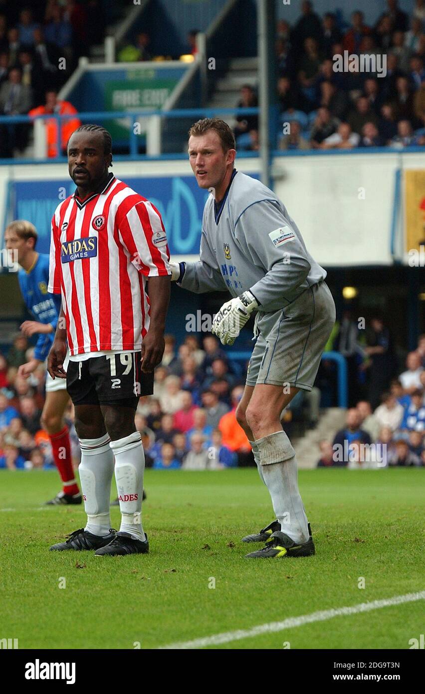 PORTSMOUTH GOALKEEPER DAVE BEASANT V SHEFF. UTD 2001 Stock Photo - Alamy