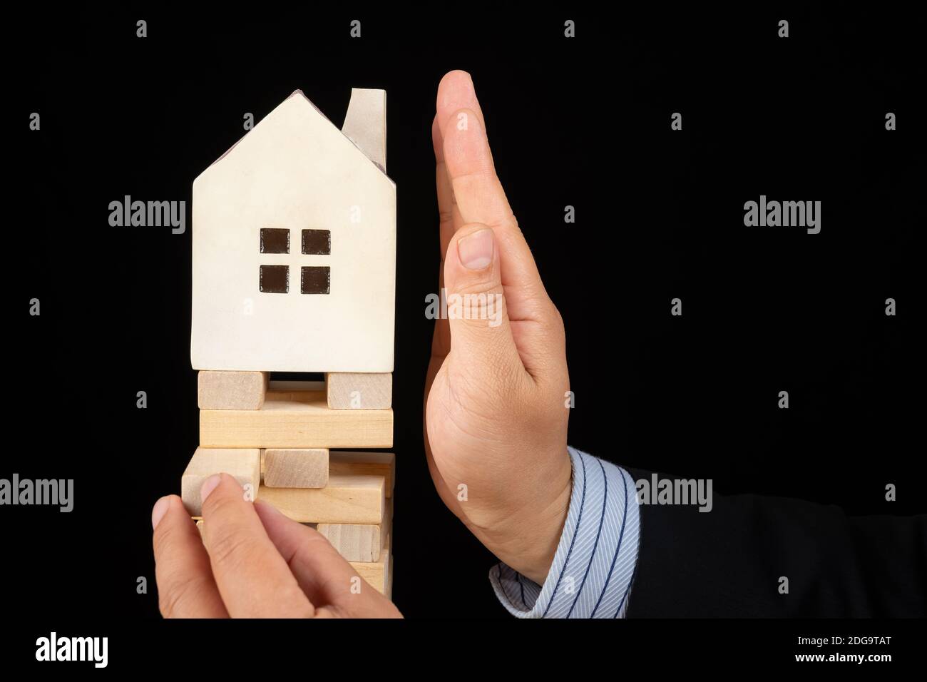 Man in suit falling hi-res stock photography and images - Alamy