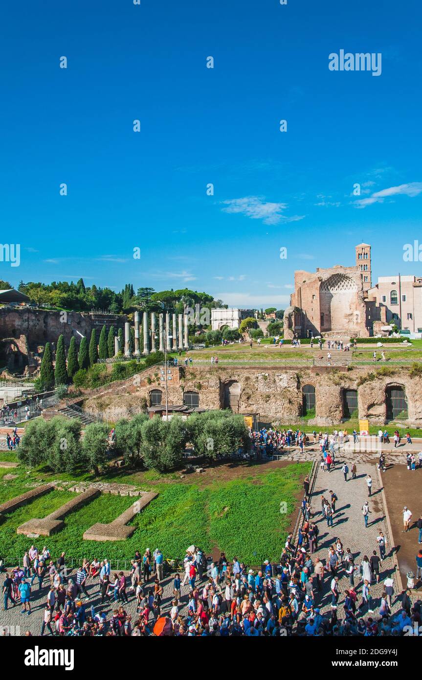 Roman forum around colosseum hi-res stock photography and images - Alamy