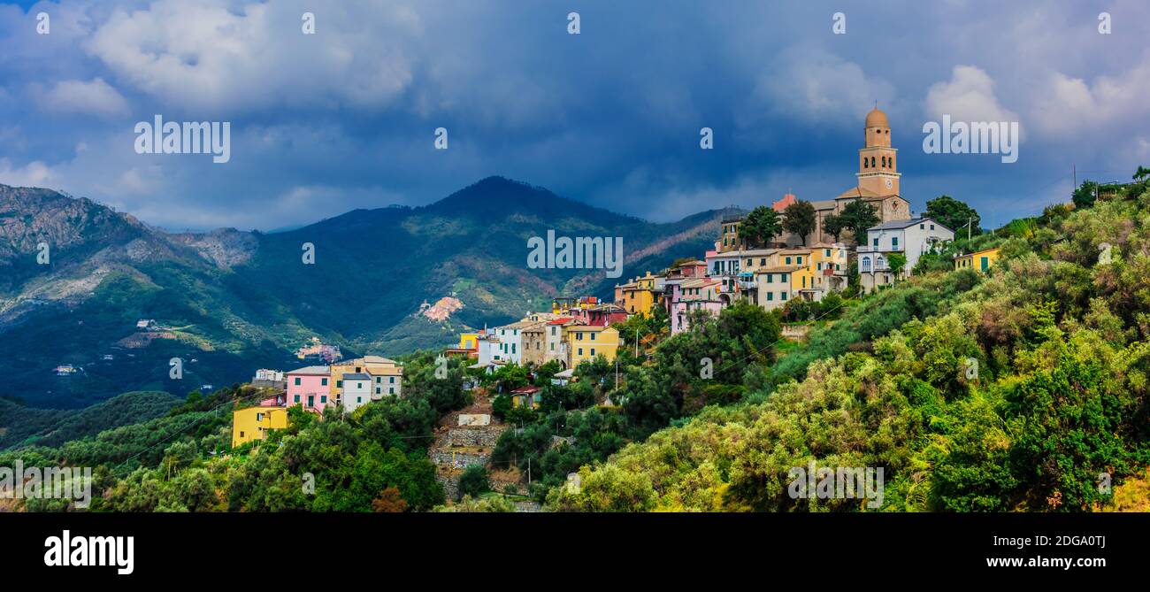 View of Legnaro in the Province of La Spezia Stock Photo - Alamy