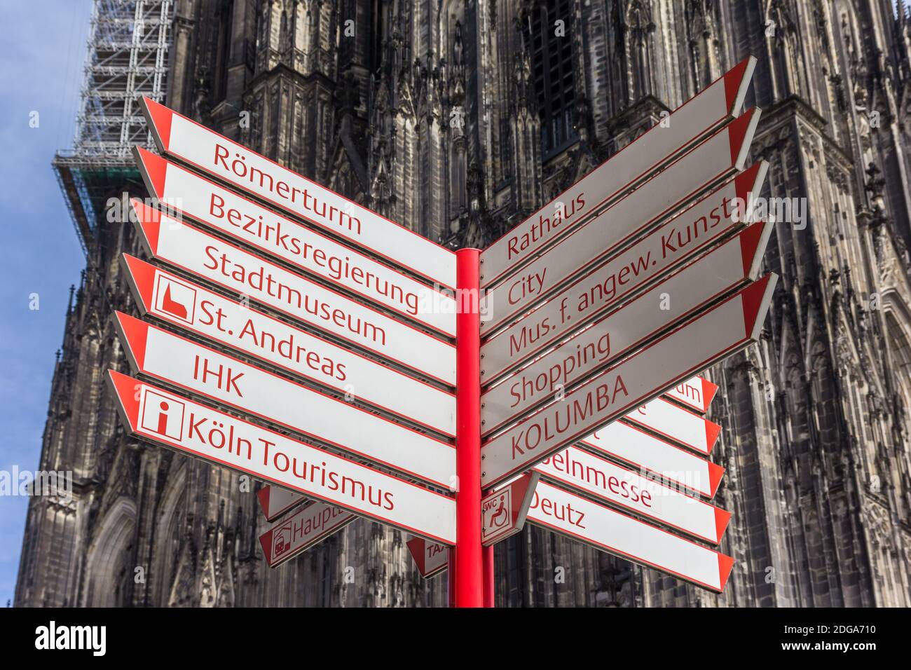 Tourist sign in front of the catherdral of Cologne, Germany Stock Photo ...