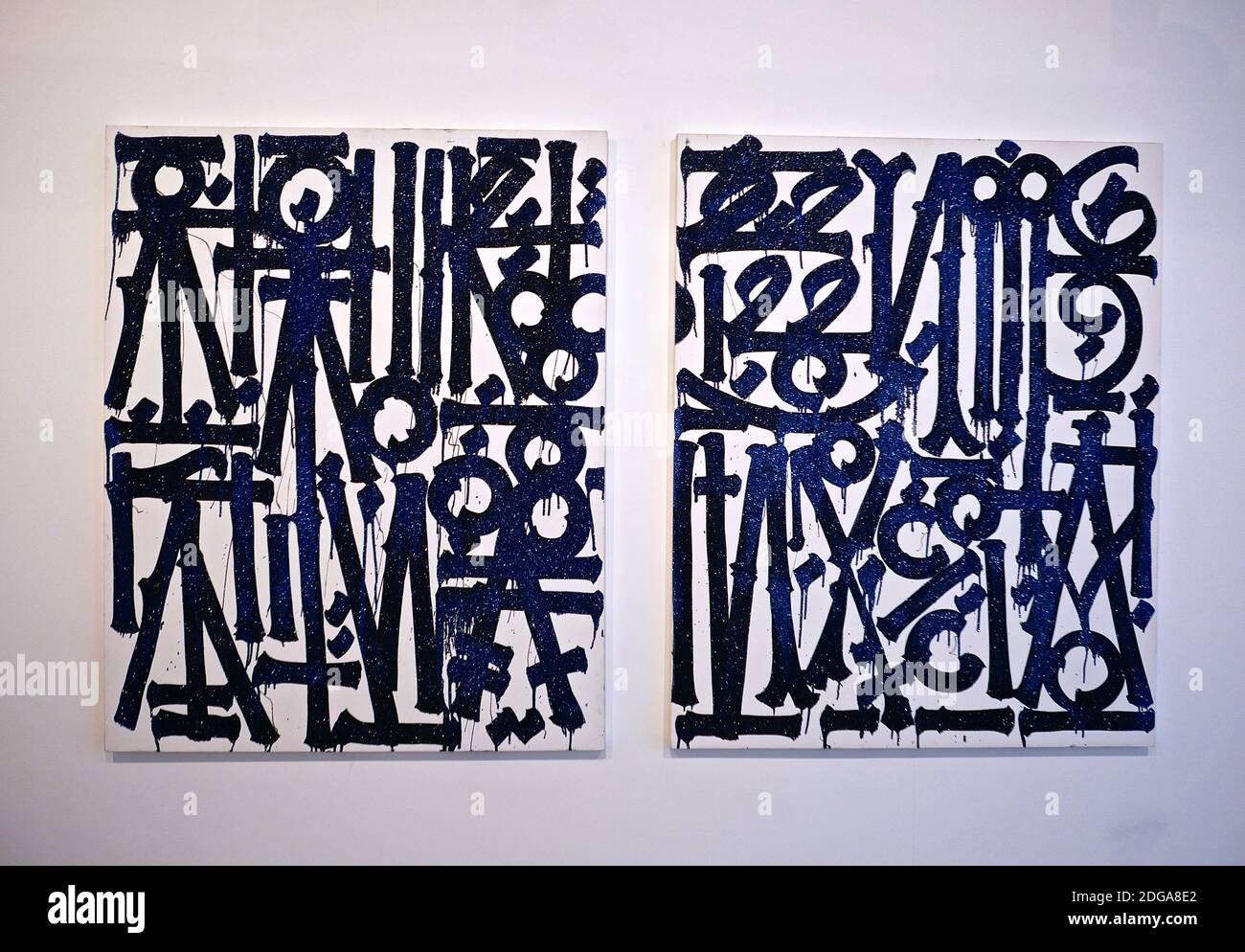 Retna creates his new works in mexico hi-res stock photography and ...