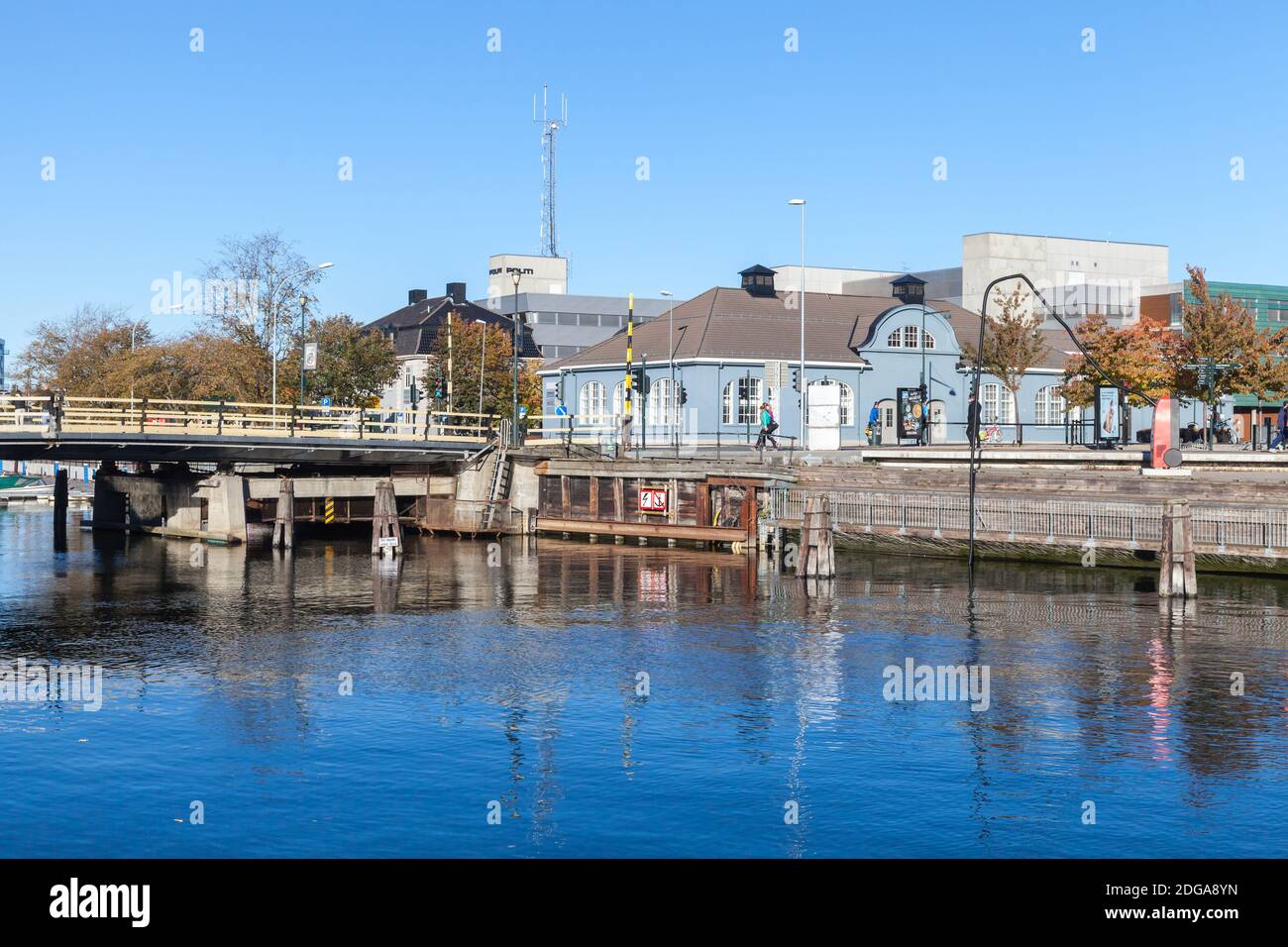 Norway autumn people house hi-res stock photography and images - Alamy
