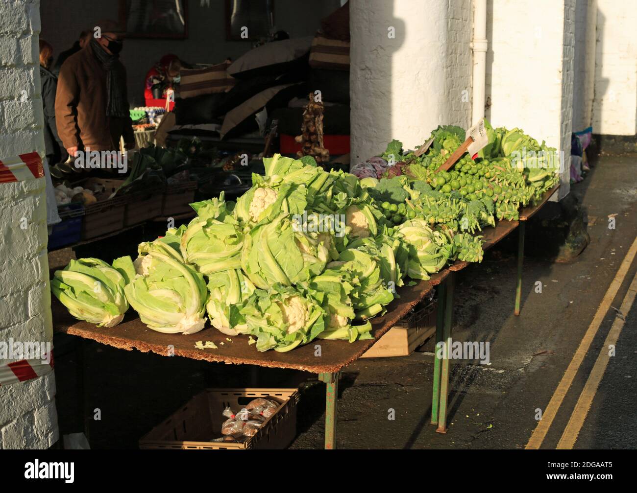 Fresh vegetables on a market stall in Bridgnorth town centre, England ...