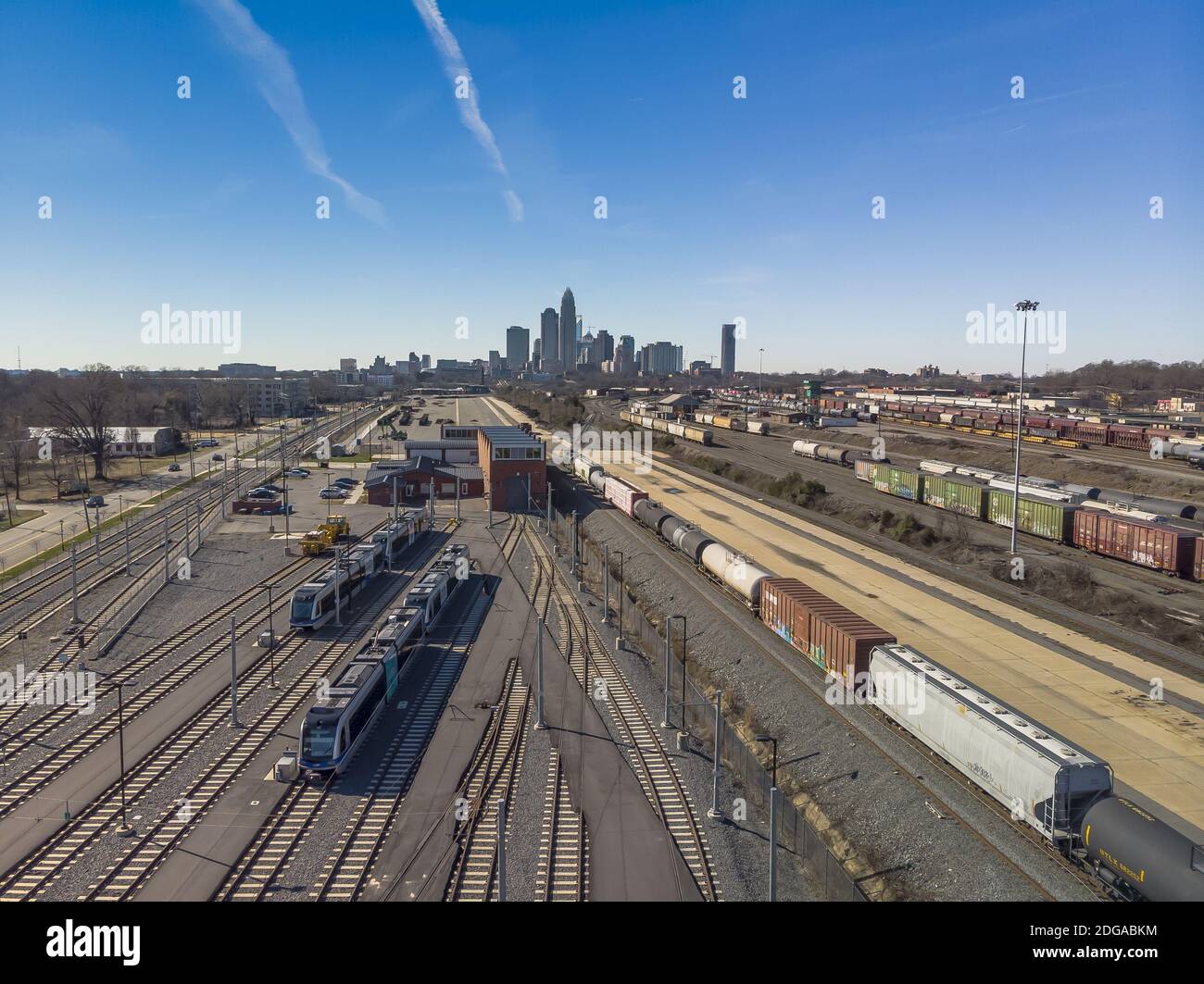Train yard hi-res stock photography and images - Alamy