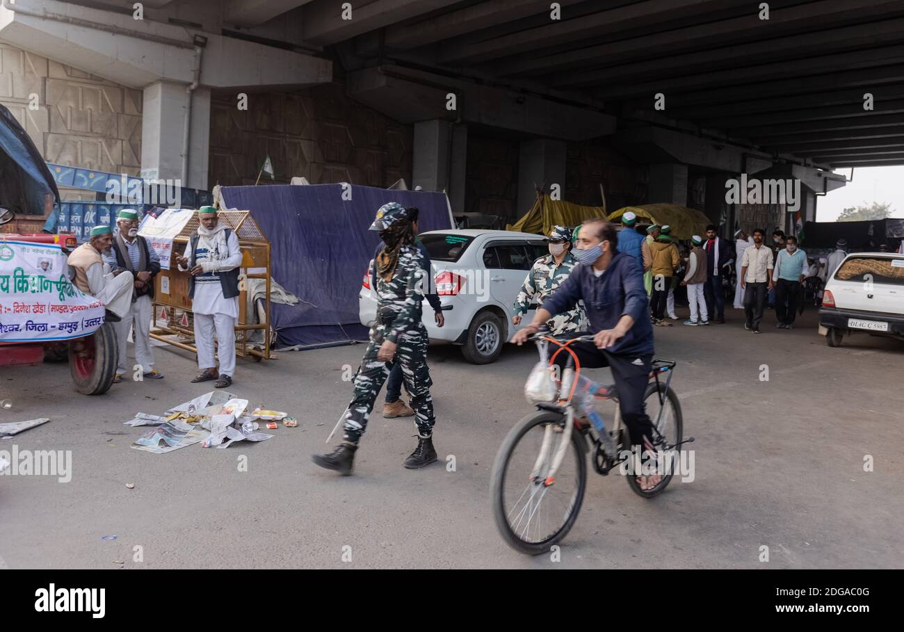 NEW DELHI, INDIA - DECEMBER 2020 : Indian farmers from Punjab, Uttar ...