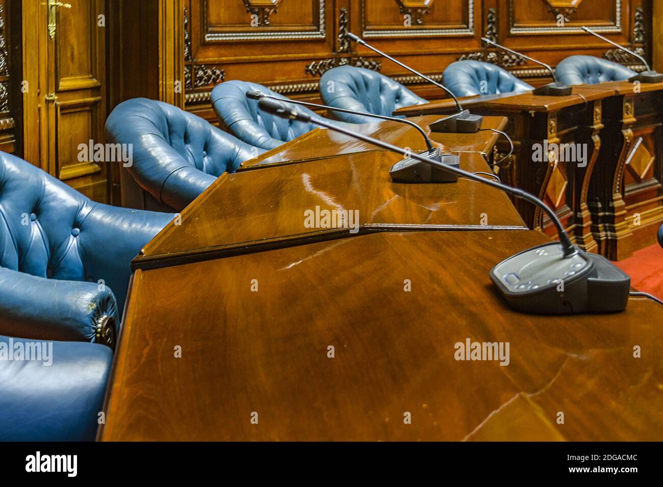 Empty senate chamber hi-res stock photography and images - Alamy