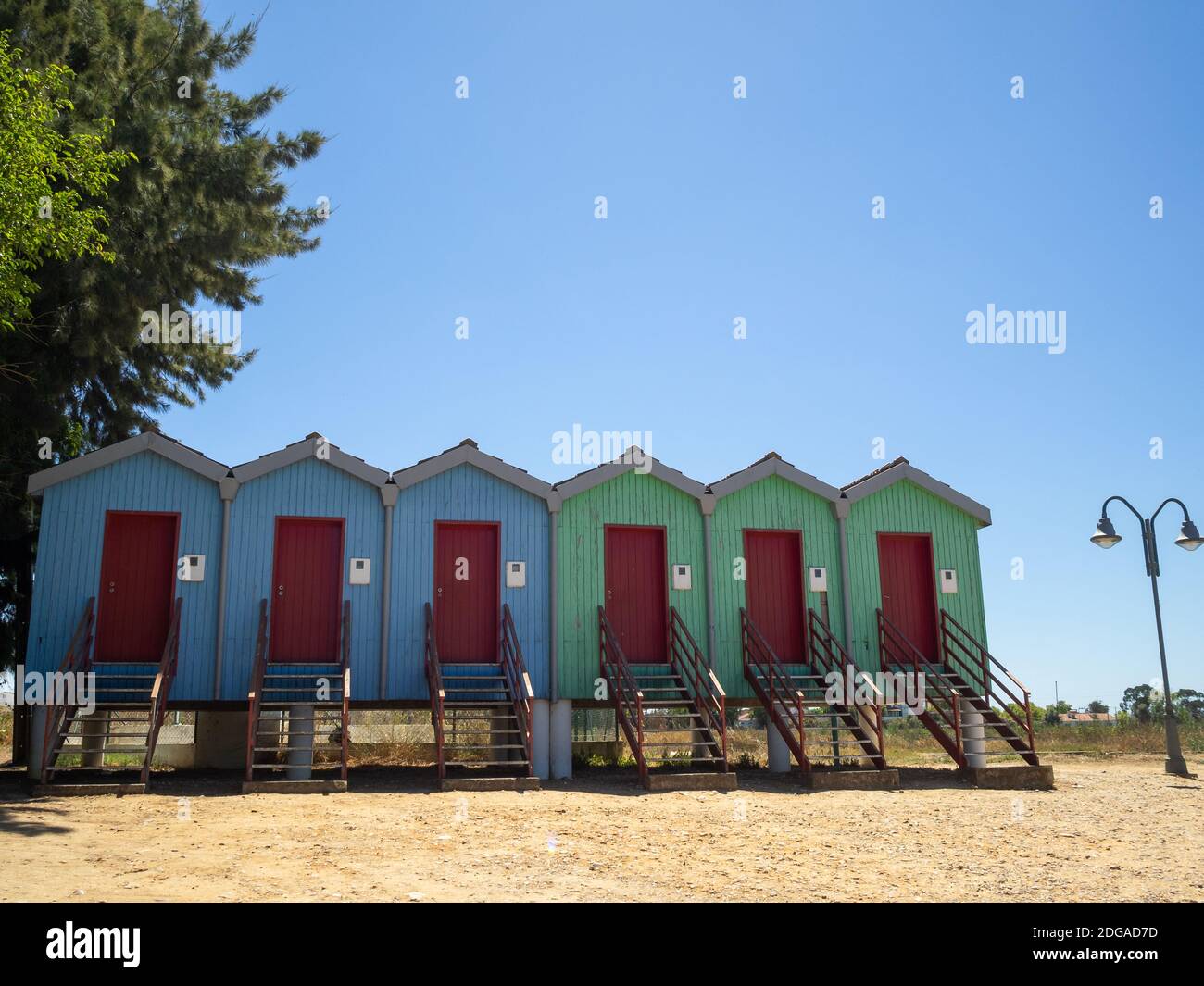 Fisherman huts in Escaropim, Tagus riverside hamlet Stock Photo - Alamy