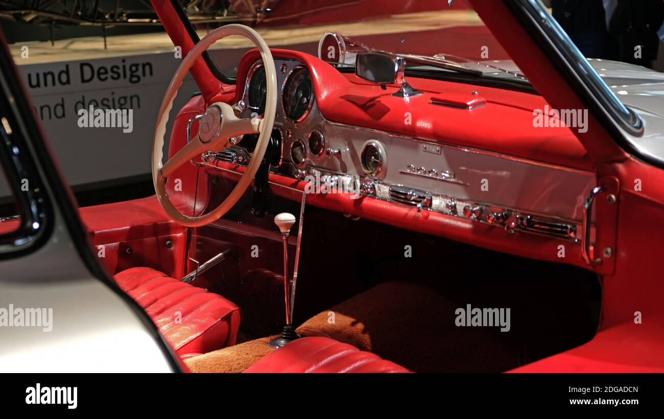 Mercedes-Benz W198 300 SL Gullwinged 1954 Stock Photo - Alamy