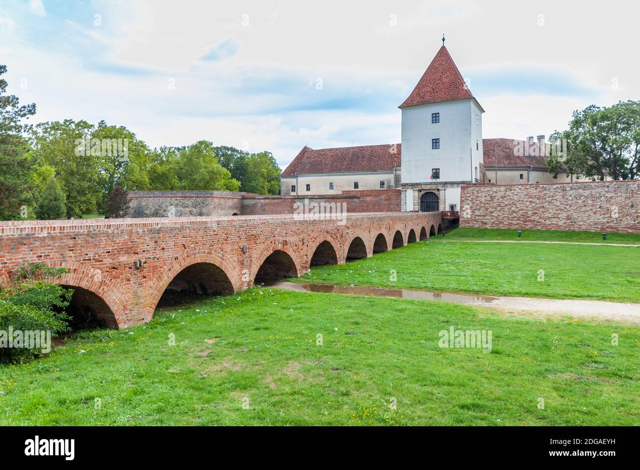 Sarvar Castle (Nadasdy var), Western Transdanubia, Hungary Stock Photo ...