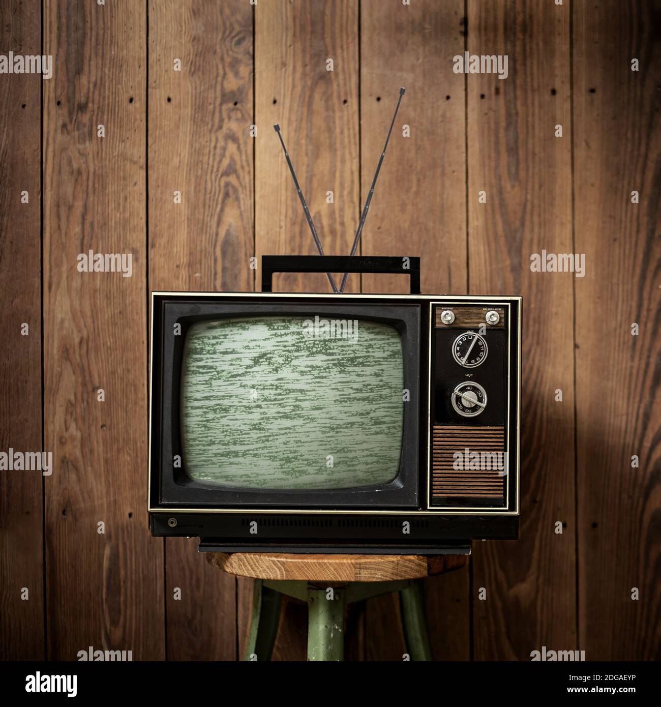 Tv retrostyle hi-res stock photography and images - Alamy