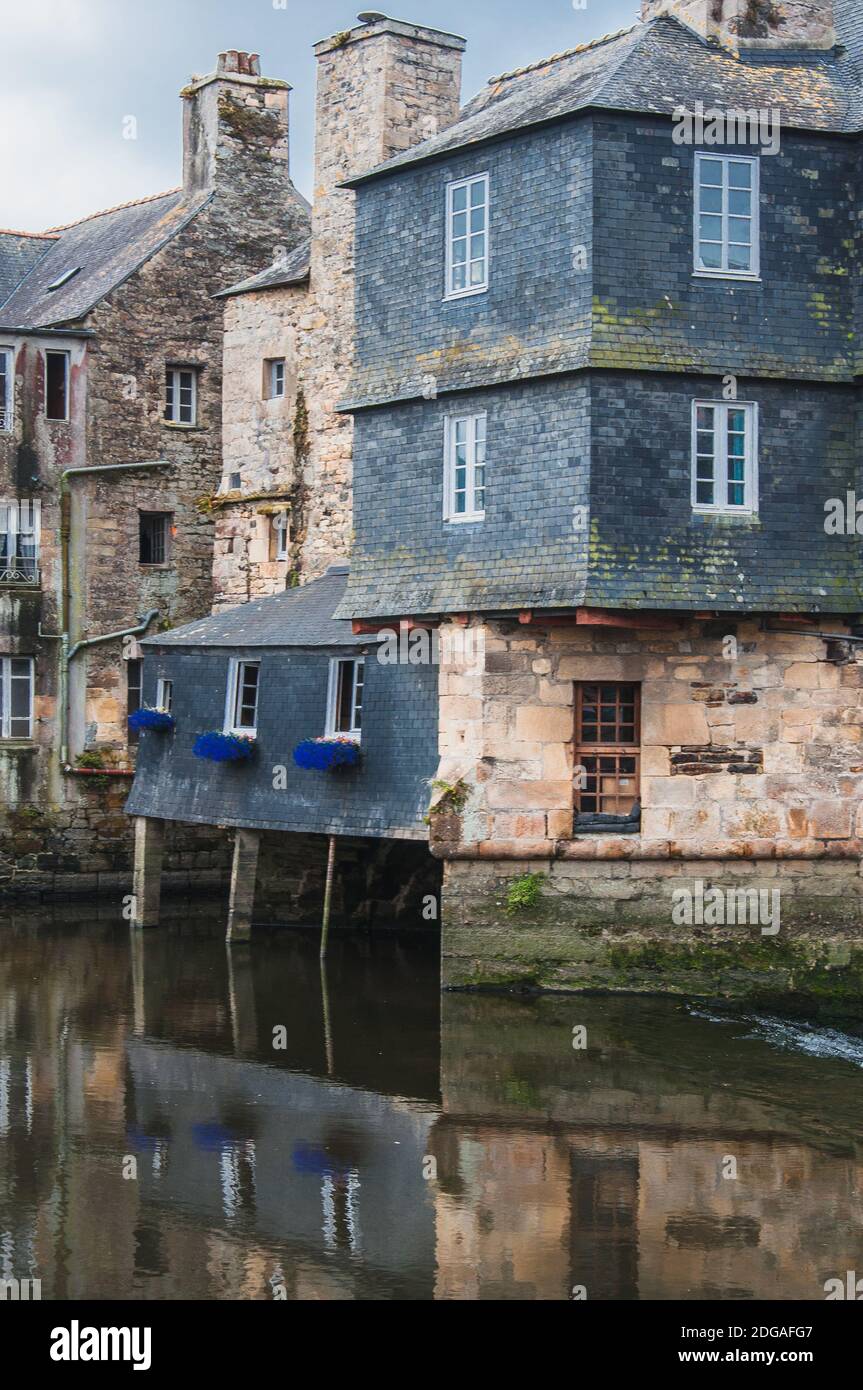 The inhabited rohan bridge on elorn river landerneau hi-res stock ...
