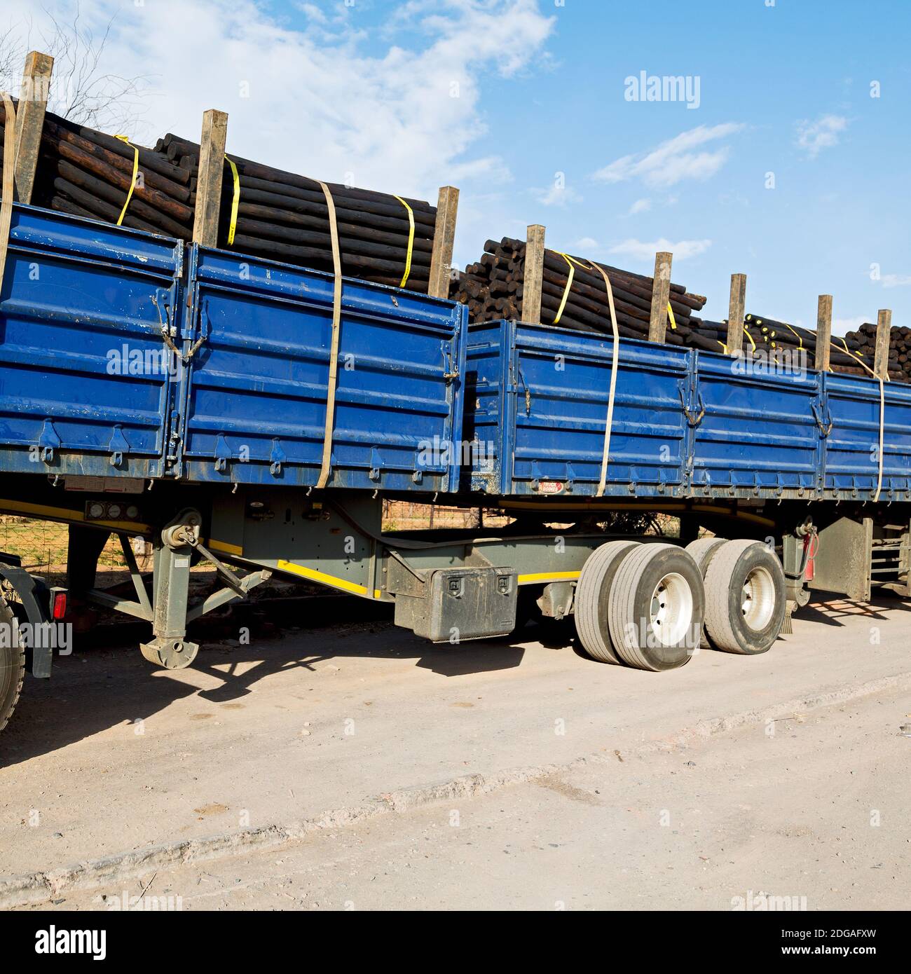 Timber truck africa hi-res stock photography and images - Alamy