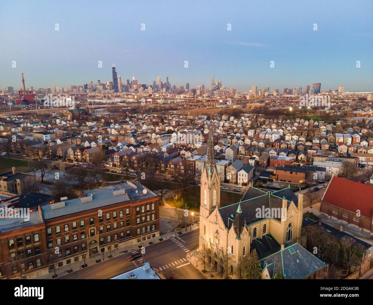Chicago aerial night drone hi-res stock photography and images - Alamy
