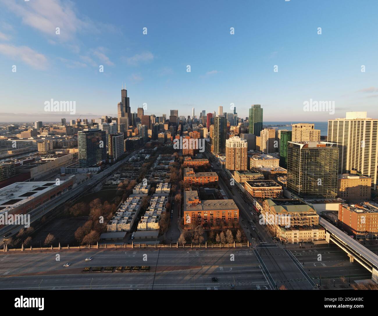 Chicago aerial night drone hi-res stock photography and images - Alamy