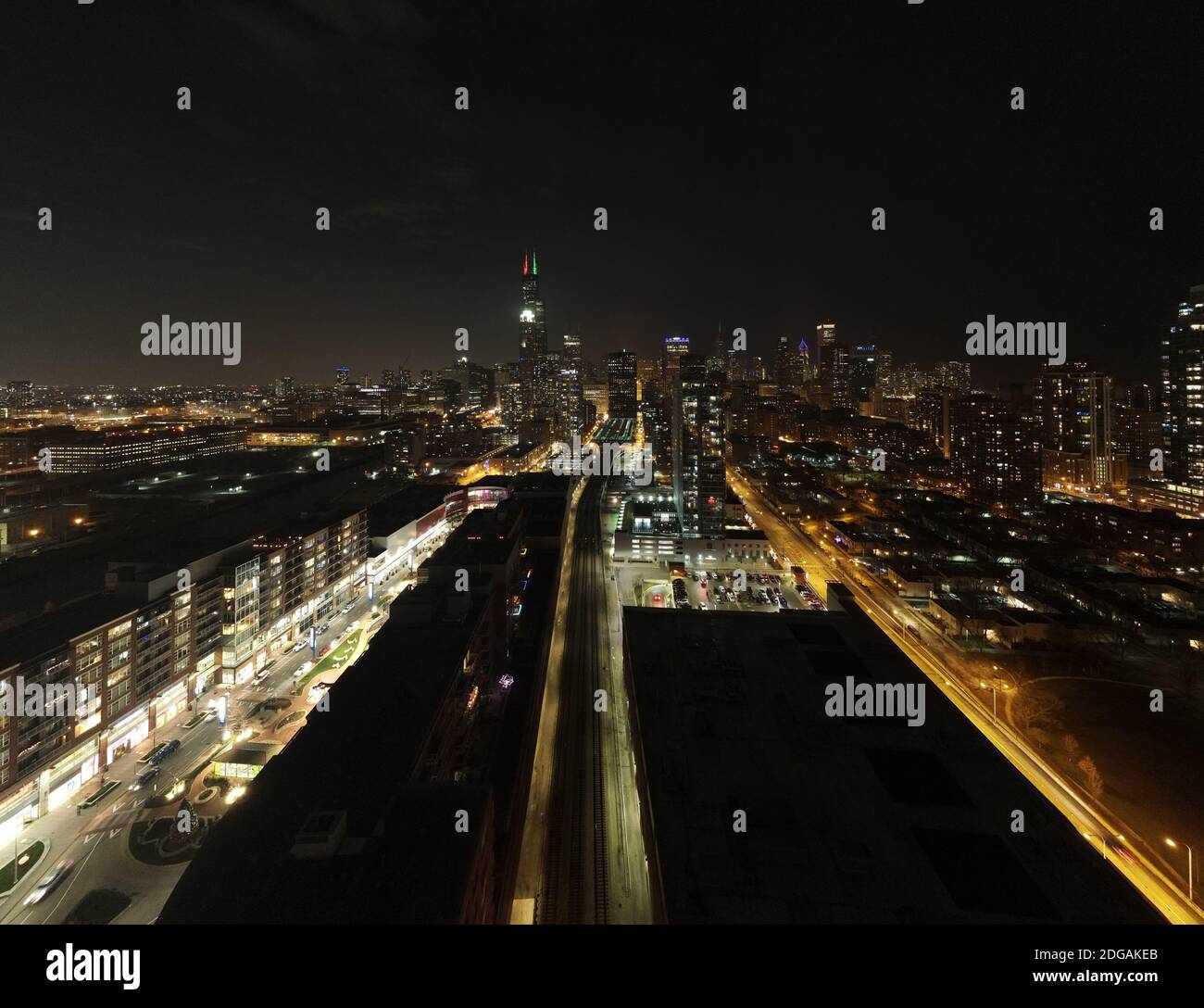 Aerial Views of Chicago Skyline @ Night Stock Photo - Alamy