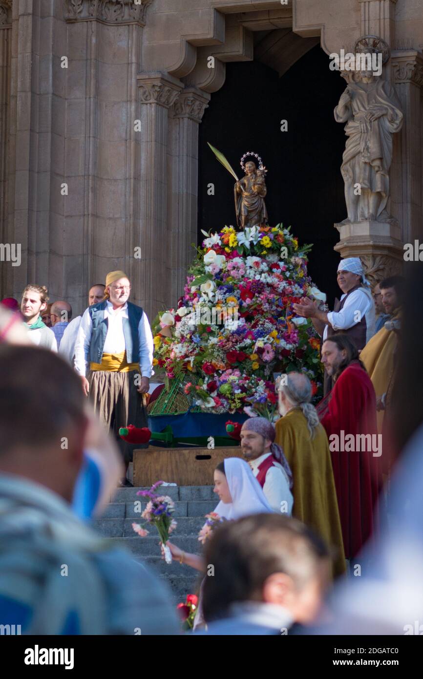 Mary procession flowers hi-res stock photography and images - Alamy