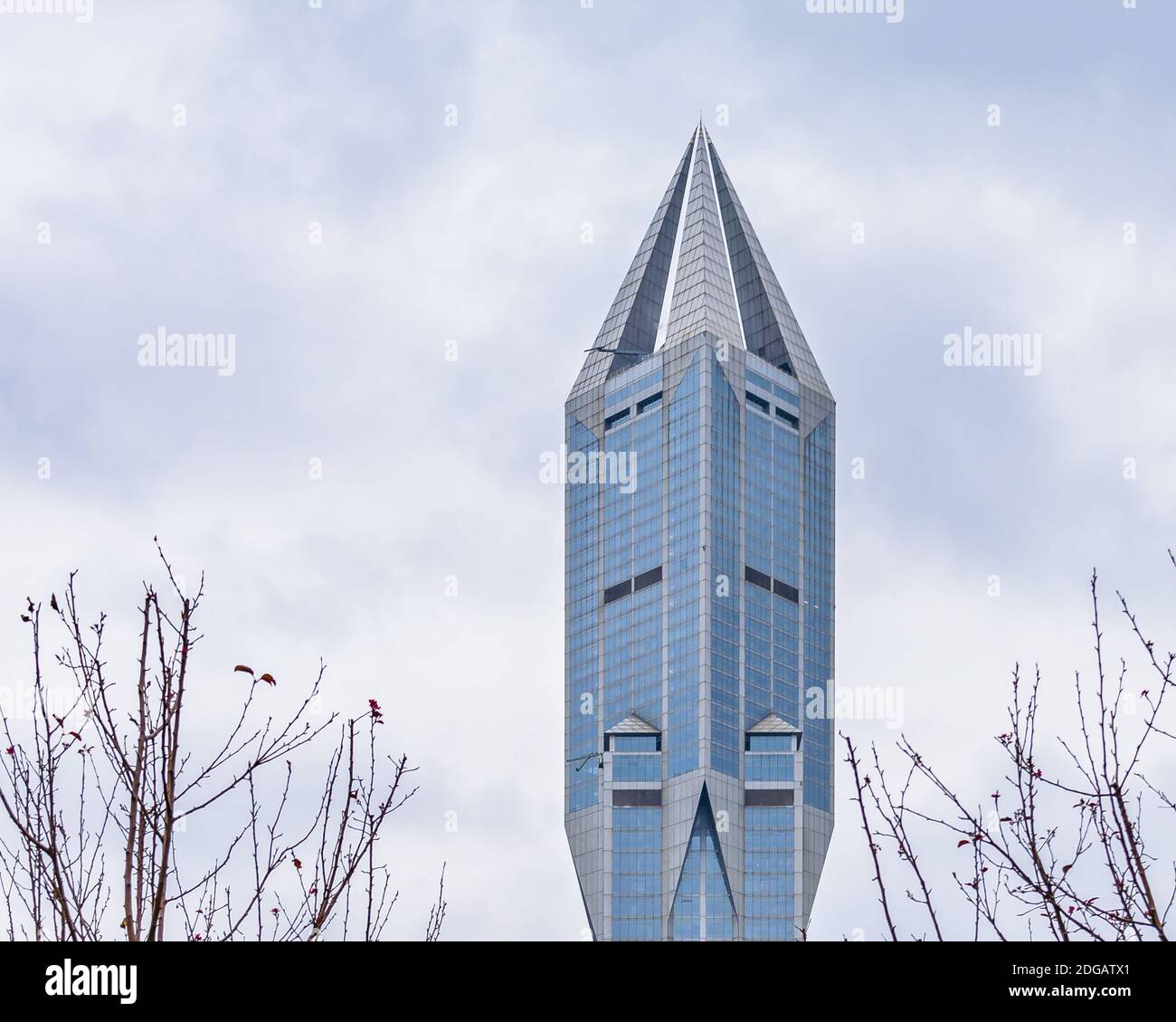 Construction new building shanghai hi-res stock photography and images ...