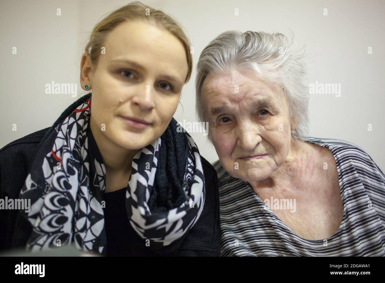 Two generations family hi-res stock photography and images - Alamy