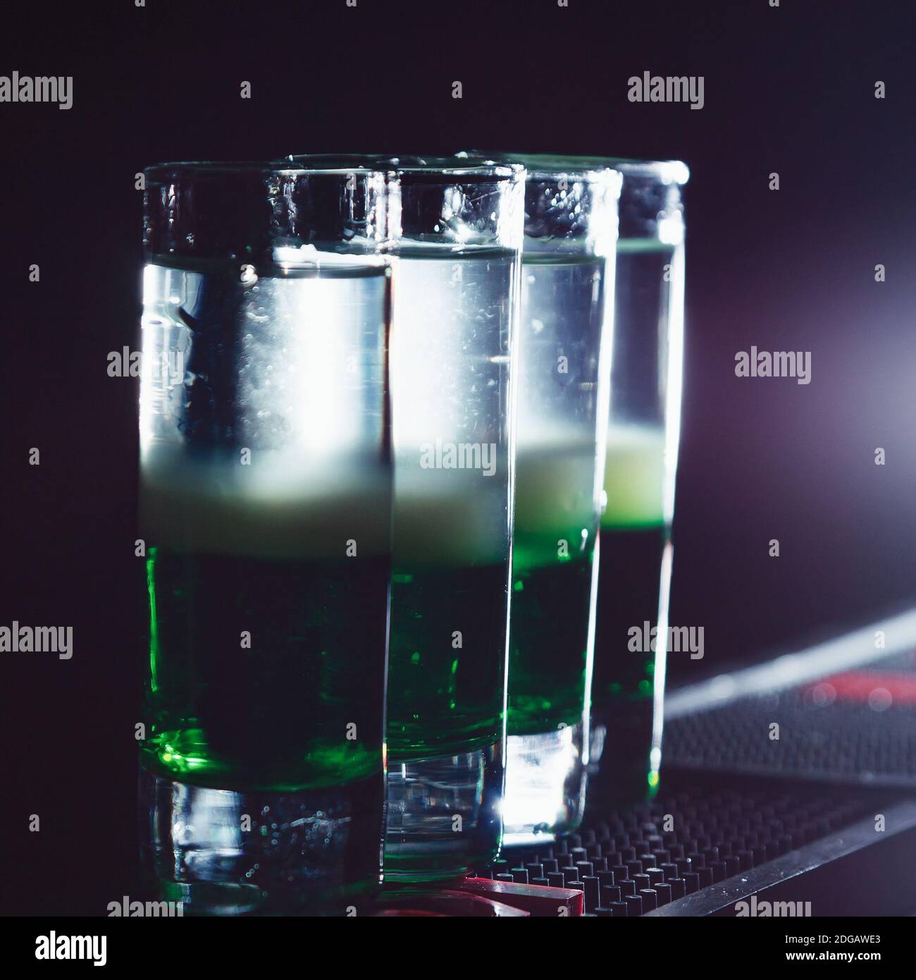 Cocktail dosage hi-res stock photography and images - Alamy